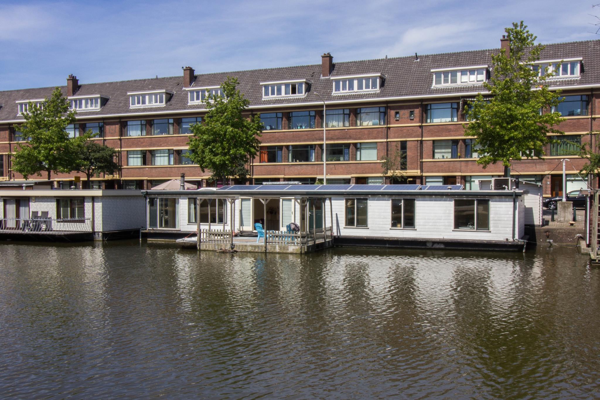 Woonark, woonboot Den Haag kopen | DIVA Makelaars (TIP) | DIVA ...